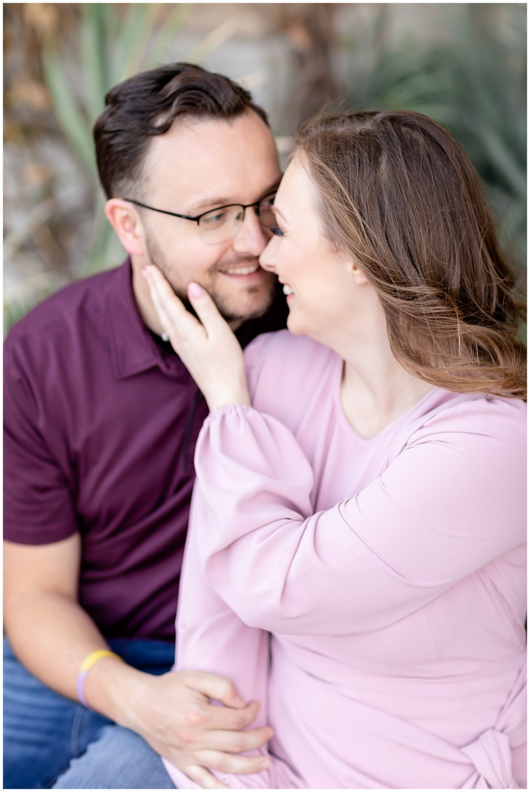 Sandra + Adam’s Engagement Session at the Historic Pearl | Blog