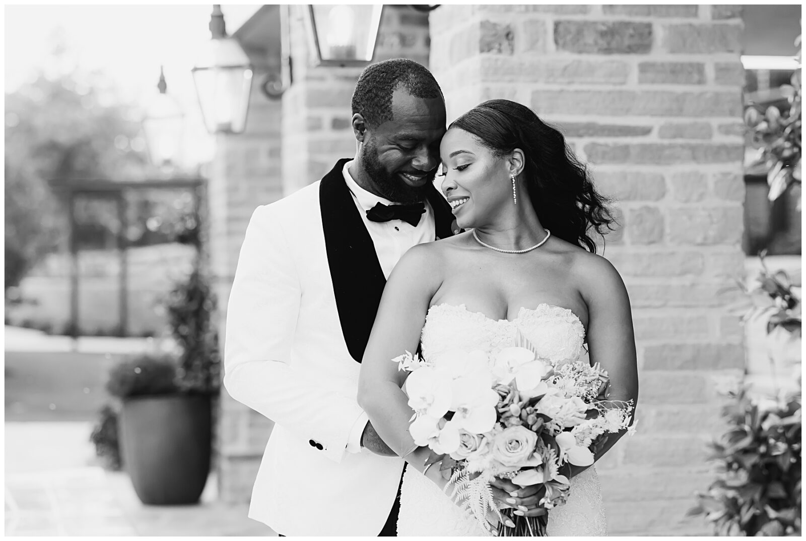 Kelli + Bruce’s White, Blush and Tan Wedding at Red Berry Estate | Blog